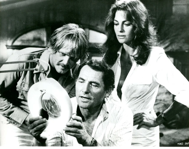 JACQUELINE BISSET ROBERT Shaw Nick Nolte "Les Grands Fonds" (The Deep ...