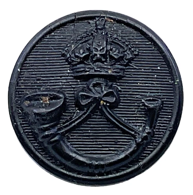 WW1 WW2 BRITISH Canadian Rifle Regiment Black Jacket Button Large £14. ...