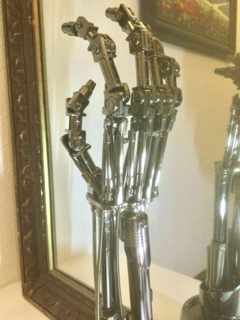 TERMINATOR 2 JUDGMENT day endoarm prop collector prop minty! EUR 652,11 ...