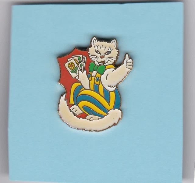 PIN'S ILLUSTRÉ PAR l'Artiste Suzanne Erni. La Chatte Wally Joue aux "7 ...