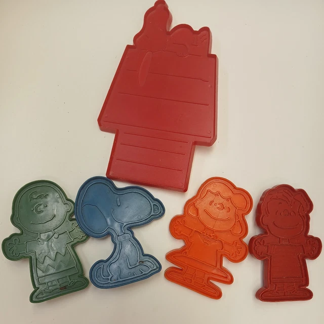 PEANUTS COOKIE CUTTERS United Feature & Hallmark Snoopy Charlie Brown ...