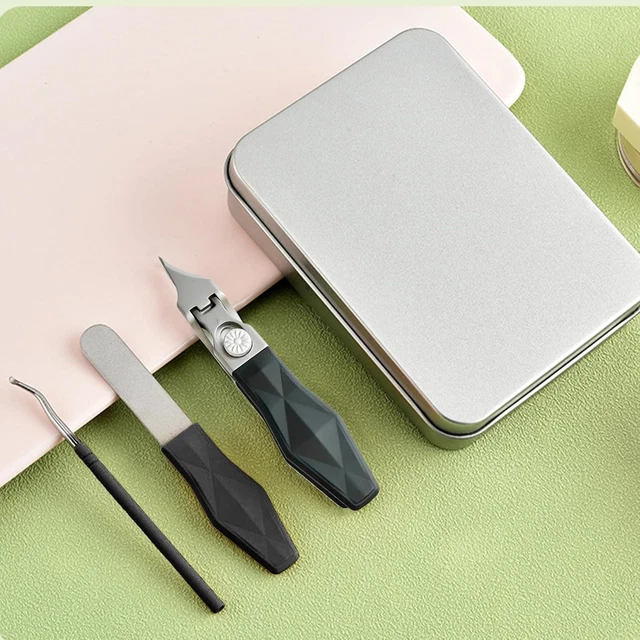 TOE NAIL CLIPPERS - Professional Toenail Clippers | Trimmer Eagle Beak ...