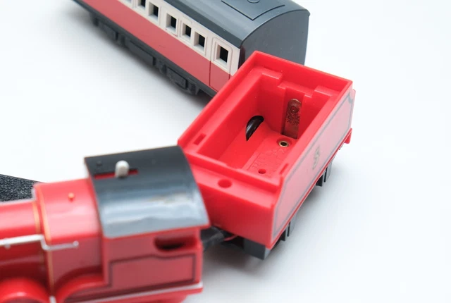 THOMAS & FRIENDS TOMY Plarail Trackmaster Classic james Rare red ...