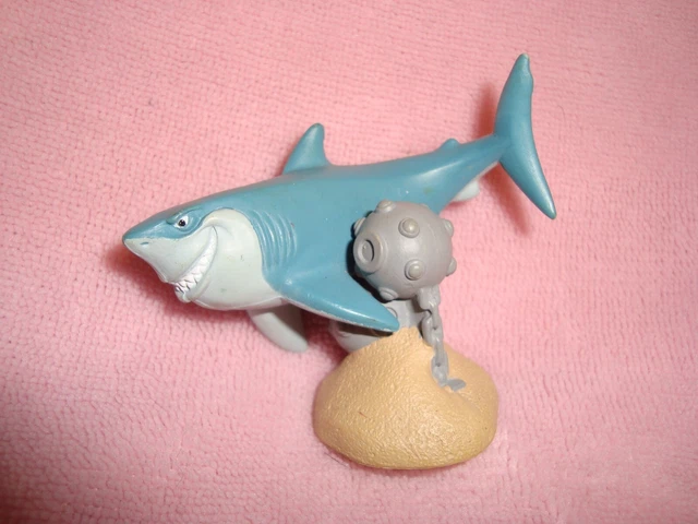 DISNEY PIXAR FINDING Nemo shark Bruce plastic Figure 2.5" long x 1.75 ...