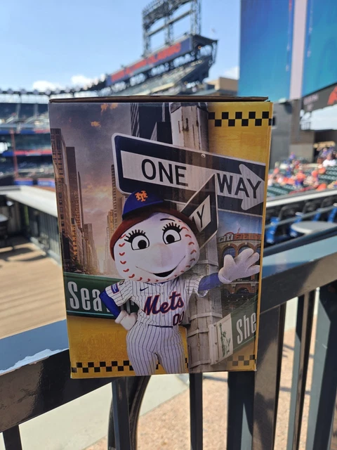 MRS MET LIGHT Up 💡 Taxi Cab 🚖 Bobblehead SGA 9/13/25 New York Mets $68. ...