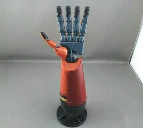 RARE METAL GEAR Solid Venom Snake's Bionic Arm 1/2 Replica Japan £107. ...