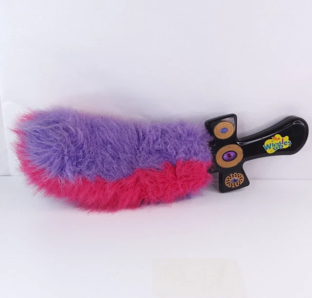 THE WIGGLES CAPTAIN Feathersword Sword toy Talking talks $19.99 ...