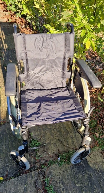 INVACARE WHEELCHAIR ACTION2 Model Manual Self Propelled Wheelchair No ...