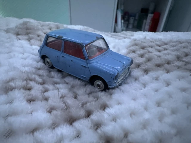 VINTAGE ORIGINAL CORGI Toy Morris Mini Minor Light Blue Red Interior ...
