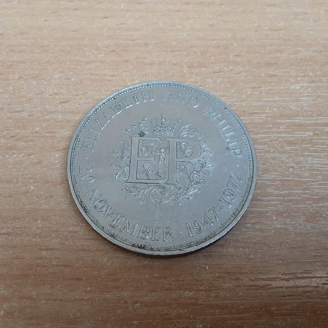 QUEEN ELIZABETH II & Philip, Silver Wedding Crown Coin, 1947-1972 £2.00 ...