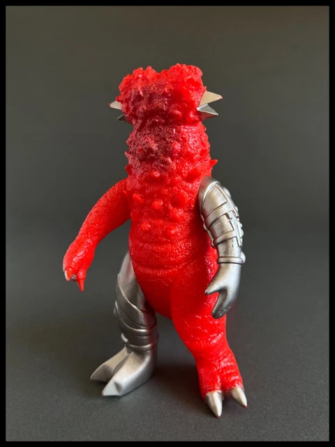 ULTRAMAN BANDAI SOFUBI Kaiju Action Figurine EUR 56,00 - PicClick FR