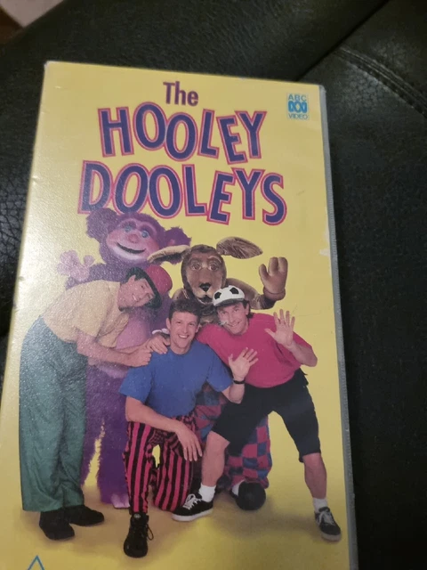 THE HOOLEY DOOLEYS - The Hooley Dooleys And Ready, Set... Go! (DVD ... THE HOOLEY DOOLEYS - The Hooley Dooleys And Ready, Set... Go! (DVD ...