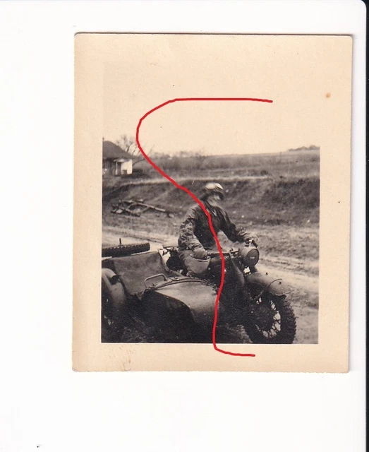 WW2 FOTO ELITESOLDATEN 1st Panzer Division Stahlhelm Tarnhelm Camo Krad ...