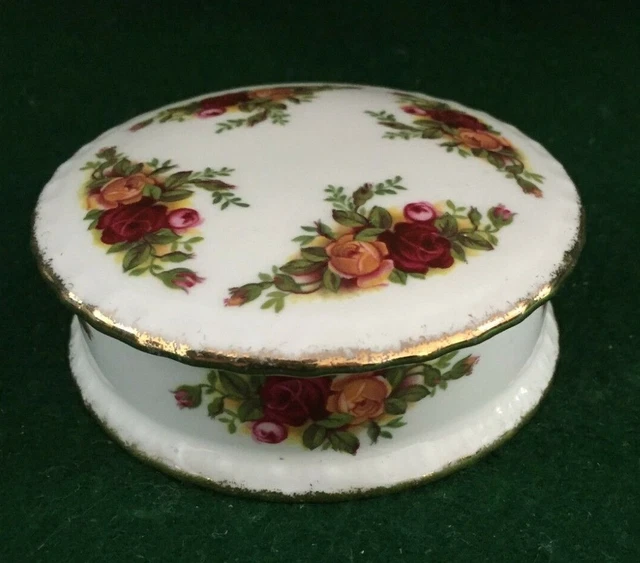 ROYAL ALBERT OLD Country Roses Round Trinket Box / Pot With Lid £8.95 ...
