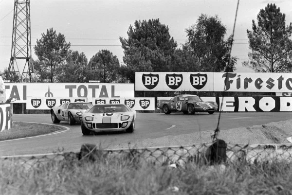 PAUL HAWKINS DAVID Hobbs Ford GT40 Le Mans 1968 Old Motor Racing Photo ...