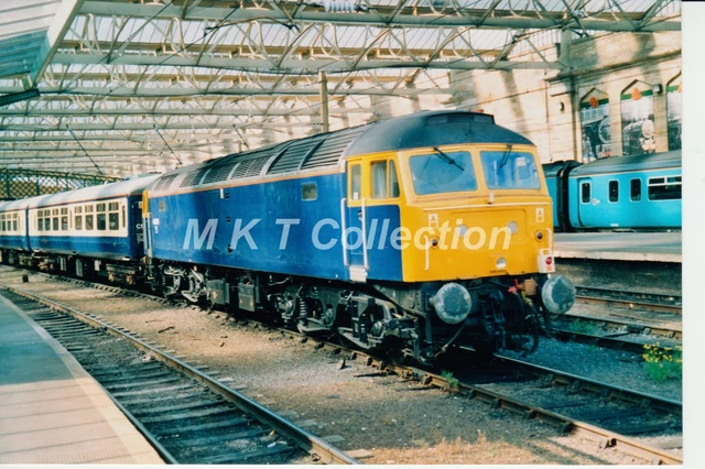 RAILWAY PHOTO CLASS 47 47854 + 2 barriers + 47839 @ Carlisle 16/7/04 £1 ...
