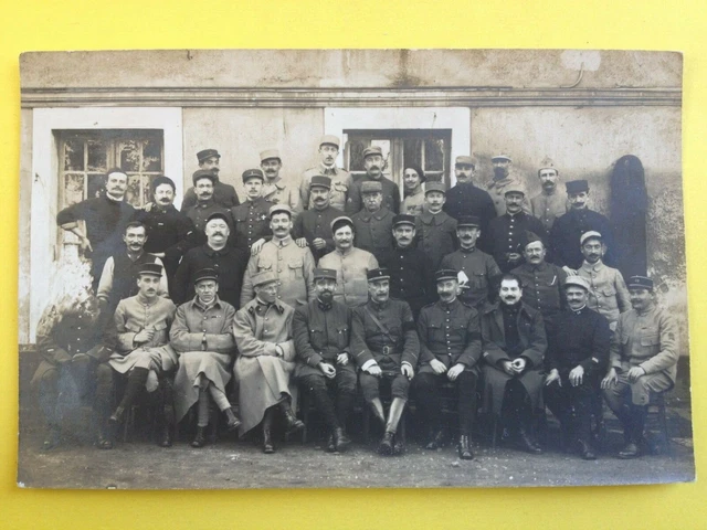 CARTE POSTALE PHOTO Service MILITAIRES SOLDATS Uniforme du 18, 28 ème ...