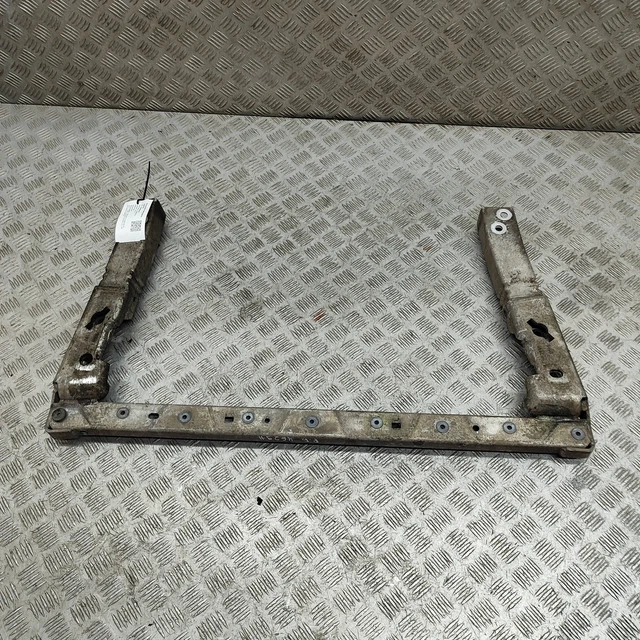 MASERATI GHIBLI M157 Pare-Chocs avant Bas 670009989 3.0d 202kW 26842823 ...