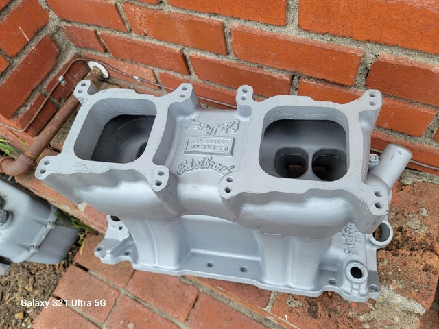 EDELBROCK OLD SCHOOL TR1X SBC Chevy Tunnel Ram Intake Hot Rod Jalopy ...