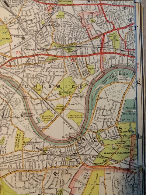 STANFORDS MAP OF London and its environs 1931 two inch . Approx size ...