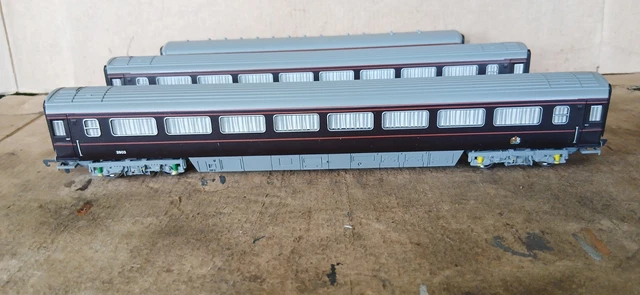 HORNBY OO GAUGE Three Royal Train Coaches 2903 / 2904 / 2921 In VGC ...