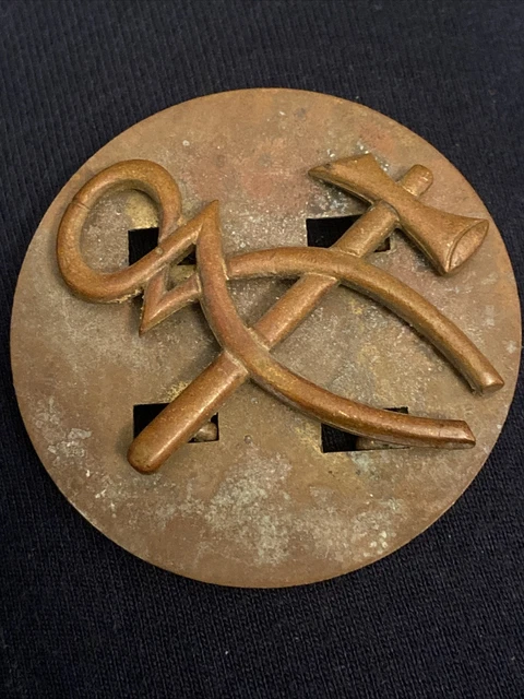 CIRCA WWI ERA British Army Blacksmith 4-lug Trade Badge with Back Plate ...