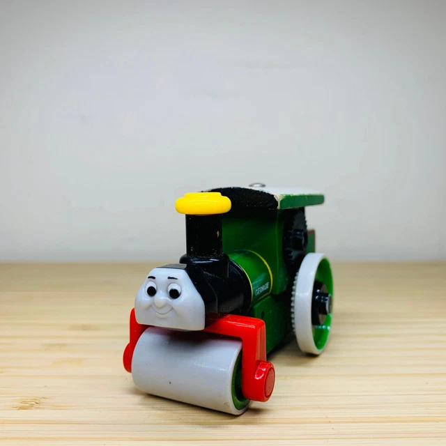 GEORGE - THOMAS The Tank Engine & Friends Wooden Railway Magnet Trains ...