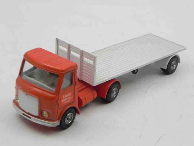 Articulated Lorry
