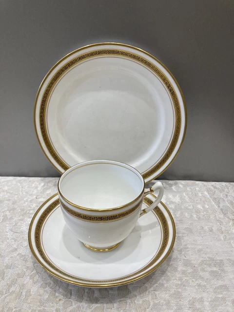 VINTAGE ROYAL ALBERT Crown China 'Greek Key' tea set trio Cup Saucer ...