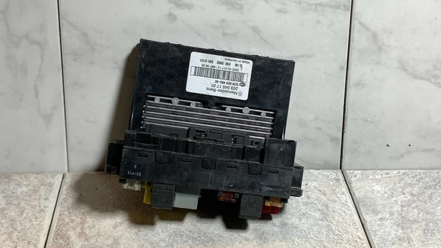 ORIGINAL MERCEDES W203 HELLA central electric fuse box A2035451701 de £ ...