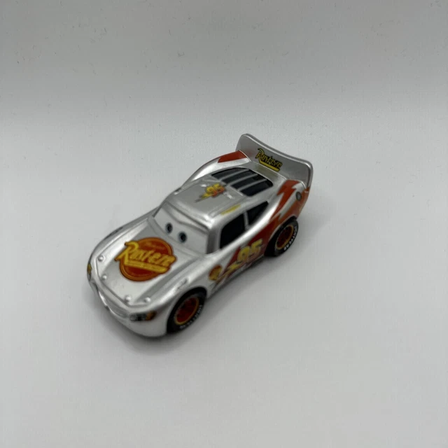 DISNEY PIXAR CARS Lightning McQueen Silver Racer Bundle Diecast 1:55 ...