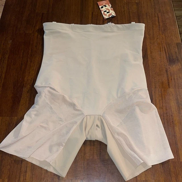 HONEYLOVE LADIES SCULPTWEAR SuperPower Short. All over sculpt. Size 3X ...