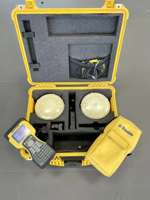 TRIMBLE R8 GPS RTK Base and Rover Kit with TSC2 Survey Controller EUR 2 ...