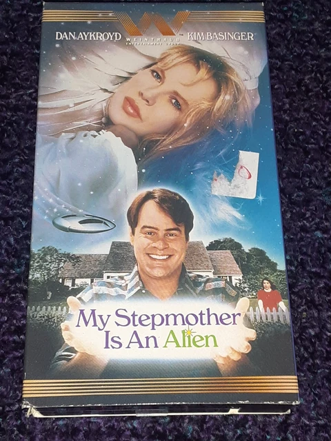 My Stepmother Is An Alien Vhs Comedy Scifi Dan Aykroyd Columbia Tri 8341