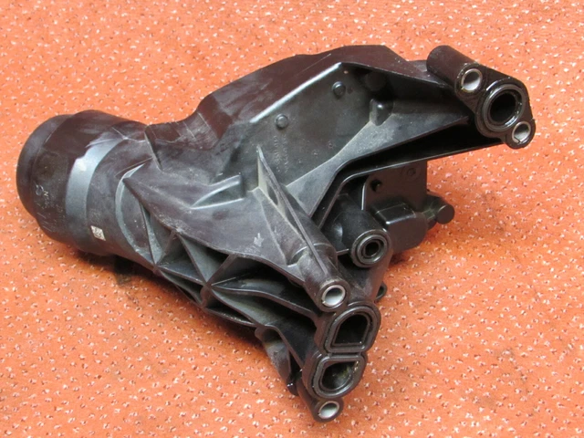 03N115389N BOÎTIER RADIATEUR D'Huile Porte-Filtre 2,0 Tdi Audi A4 8W A5 ...