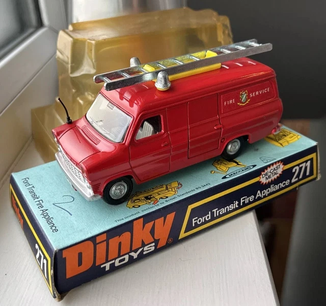 APPAREIL DINKY TOYS 271 Ford Transit Fire (moteur) - presque comme neuf ...