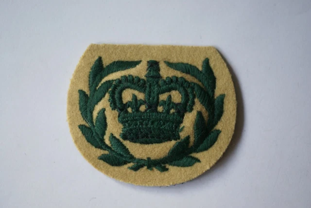BRITISH REGIMENTAL QUARTERMASTER Sergeant rank badge for Light Infantry ...