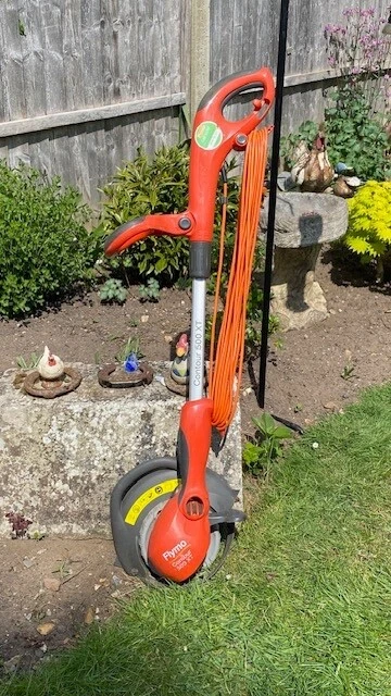 USED FLYMO STRIMMER Grass Trimmer Contour XT Corded Lawn Edger Plant ...