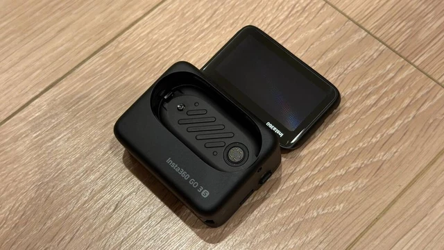 INSTA360 GO 3S 128GB Action Camera Midnight Black Accessories Included $669.76 - PicClick CA