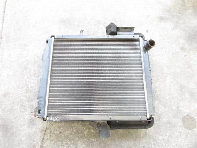 MITSUBISHI FUSO CANTER Guts 2005 PA-FD70BB Radiator ME410947 [Used ...