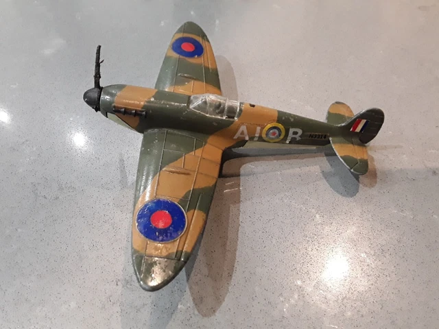 DINKY SUPERMARINE SPITFIRE Mk2 circa 1970's £9.99 - PicClick UK