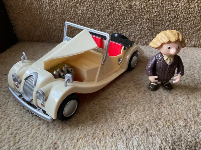 POSTMAN PAT MORGAN Sports Car with Dr Gilbertson Figure - Rare!!! £49. ...