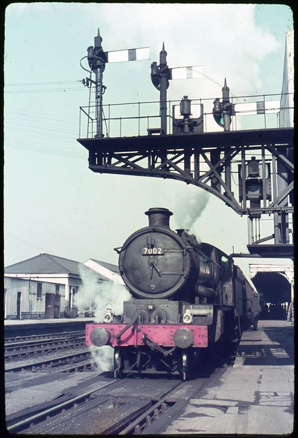 ORIGINAL RAILWAY COLOUR Slide Oxford Station 7002 Devizes Castle ...