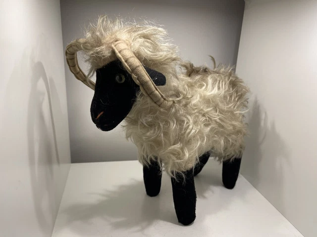 PELUCHE STEIFF ANIMAL païen 27 x 24 cm. État voir photos EUR 42,38 ...