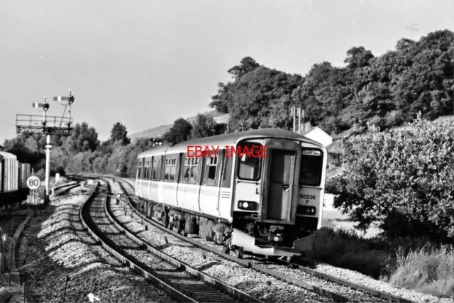 PHOTO CLASS 150 Dmu 150236 At Pontrilas 1999 £1.85 - PicClick UK