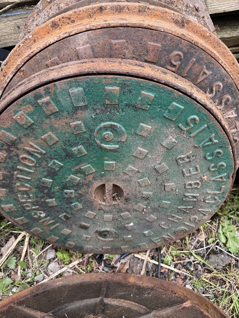 RECLAIMED ROUND CAST Iron Manhole Drain Cover 490mm £50.00 - PicClick UK