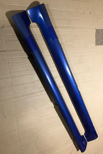GENUINE FORD MK6 Fiesta St150 Performance Blue Side Skirts Jacking ...
