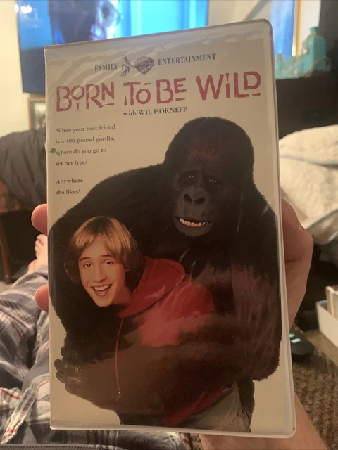 BORN TO BE Wild Warner Brothers (VHS, 1995, Clam Shell) $11.98 ...