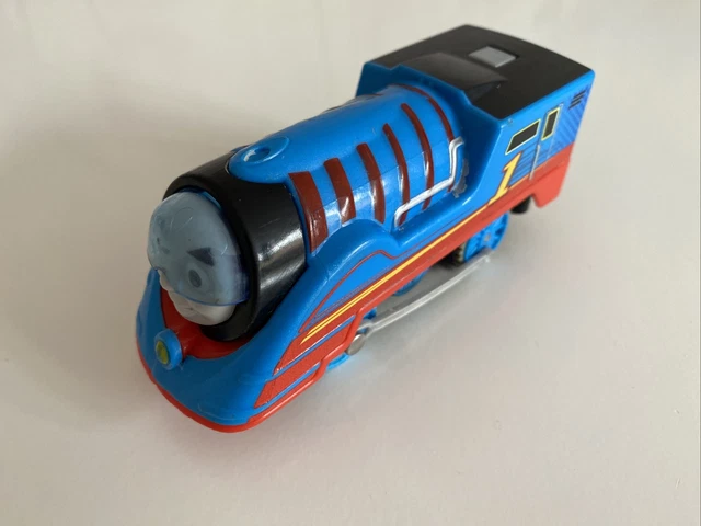 TRACKMASTER REVOLUTION THOMAS The Tank Engine Battery Train Turbo ...