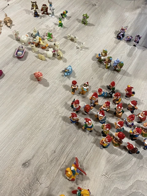 SORPRESE OVETTI KINDER Hello Kitty HAPPY RABBITS Orsetti Gnomi ...